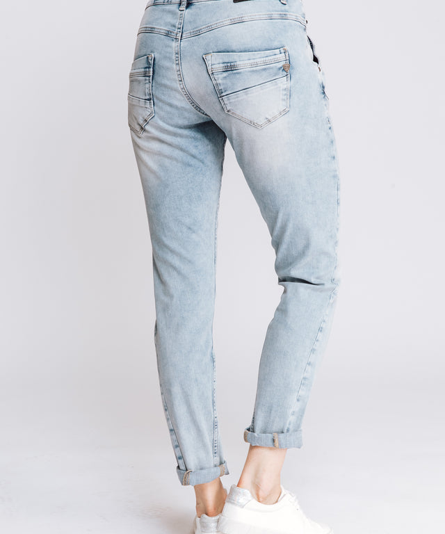 Zhrill Amy Jeans – Artisan and Merchant